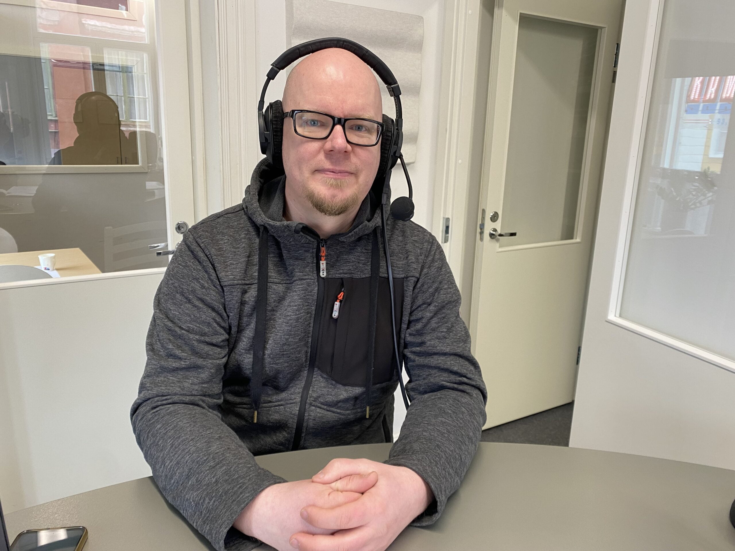 Torisuunnitelmat pohdituttavat — Radio Ramona